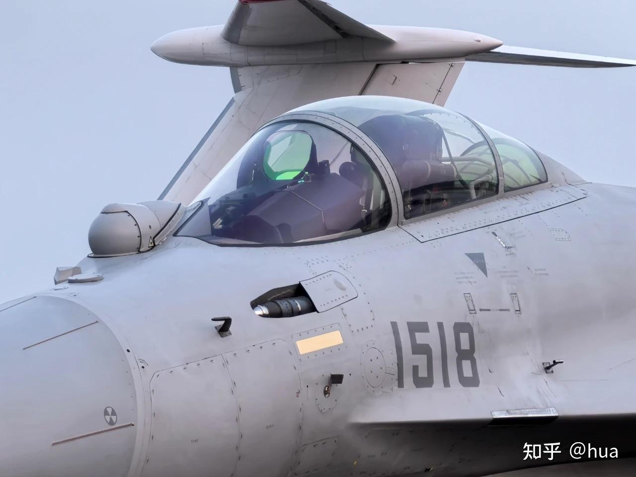 细品歼15T重型舰载机 - 知乎