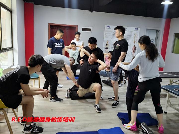 考个健身教练证要多少钱呢 知乎