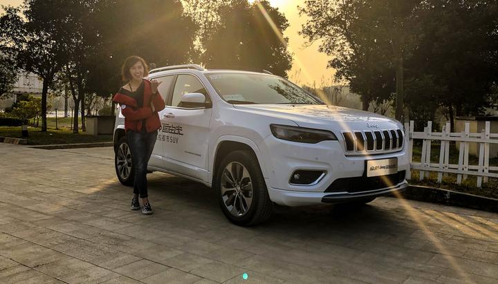 堵车时全新Jeep自由光油耗是多少？ - 知乎