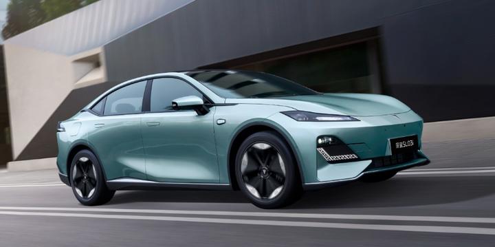 比亚迪海豹不再独领风骚，荣威D7、深蓝SL03性价比大比拼 - 知乎