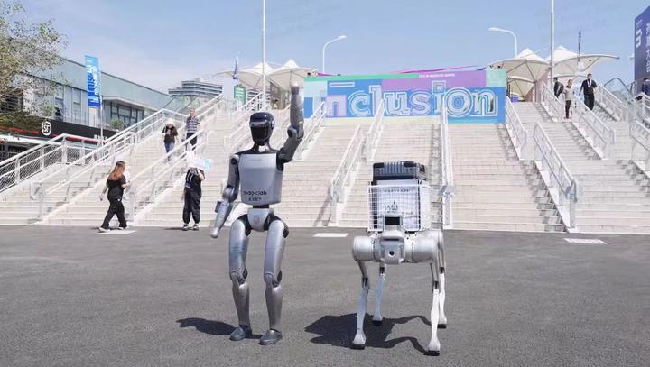 魔法原子MagicBot Z1：以"情感交互"与"开放生态"重新定义人形机器人价值维度 - 知乎