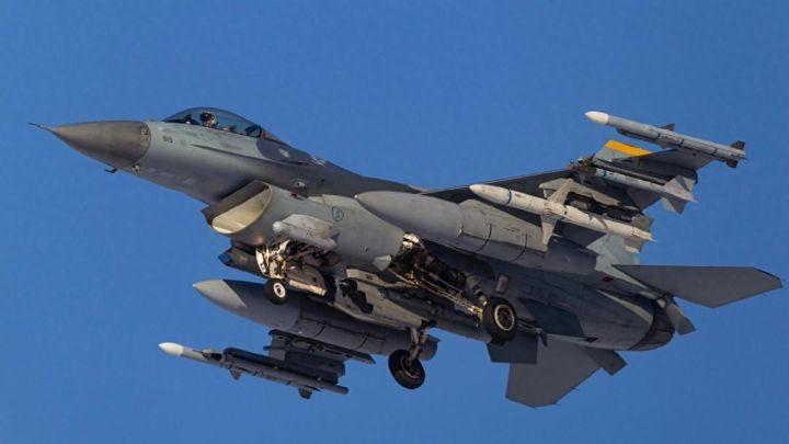 首批141架F-16V完成升级，F-16V对上歼-10C，究竟谁更厉害？ - 知乎