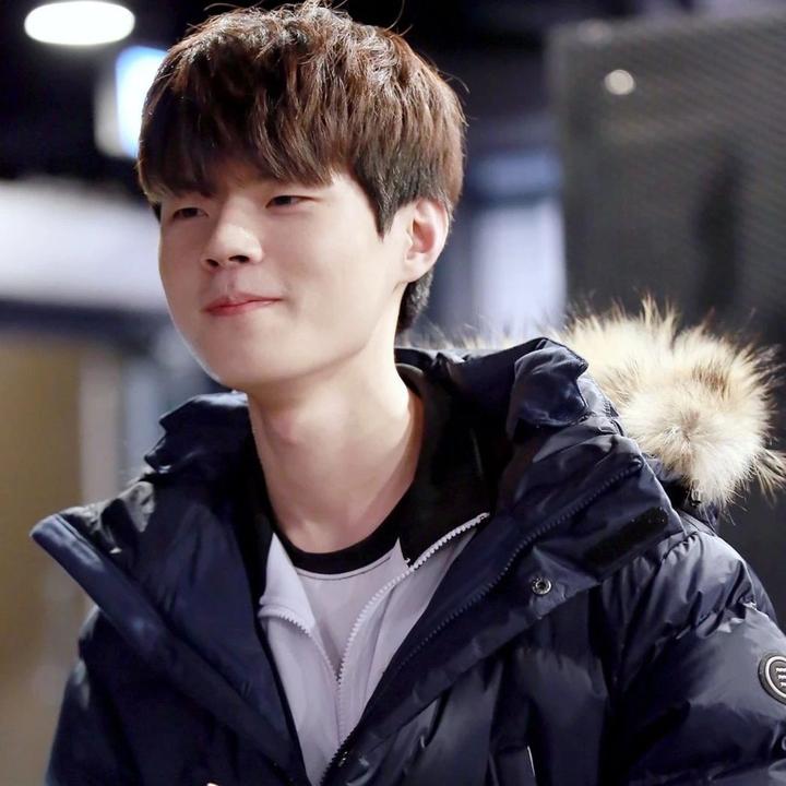 LOL四大AD英雄池对比图火了,Uzi英雄池最深,S9冠军最没牌面? - 知乎