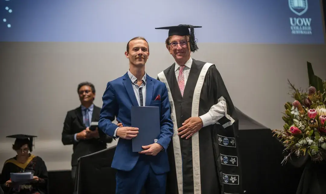 从UOWC到UOW, 这个毕业典礼见证他们即将进入新里程! - 知乎