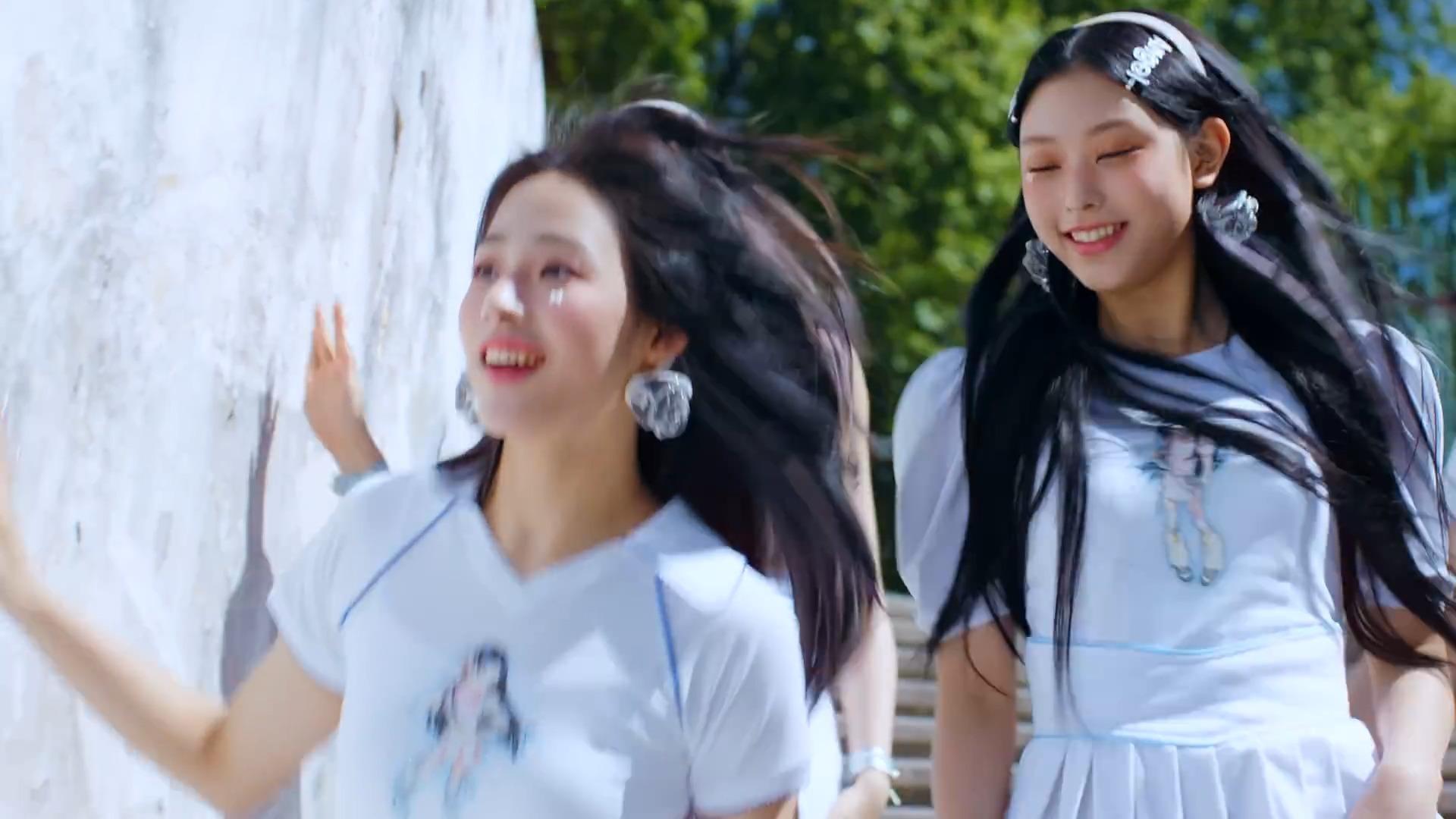 如何评价NewJeans的迷你二辑主打曲《Super Shy》及其MV？ - 知乎