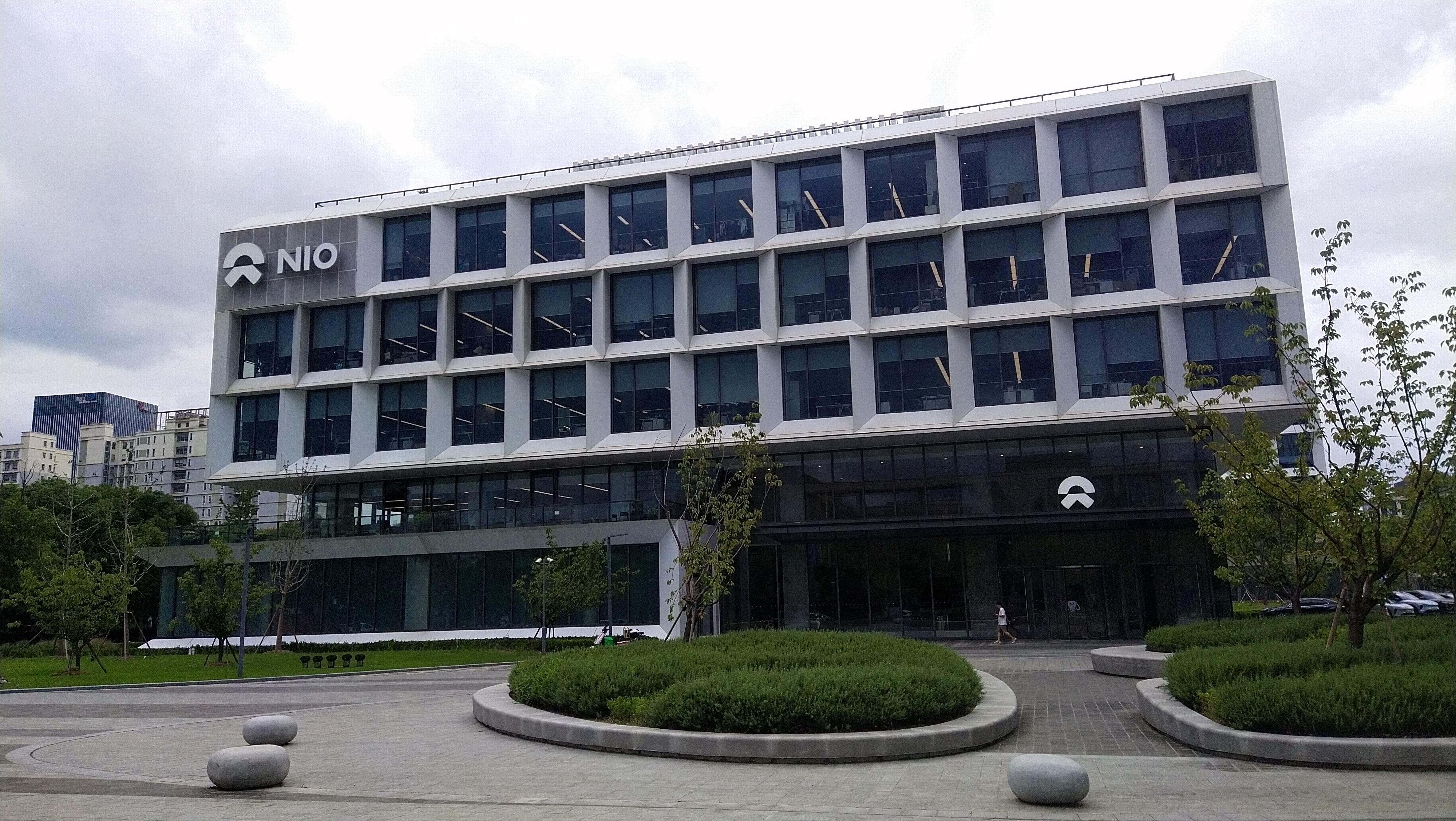 蔚来发布新款 ES8，该款新品有何亮点？ - 知乎