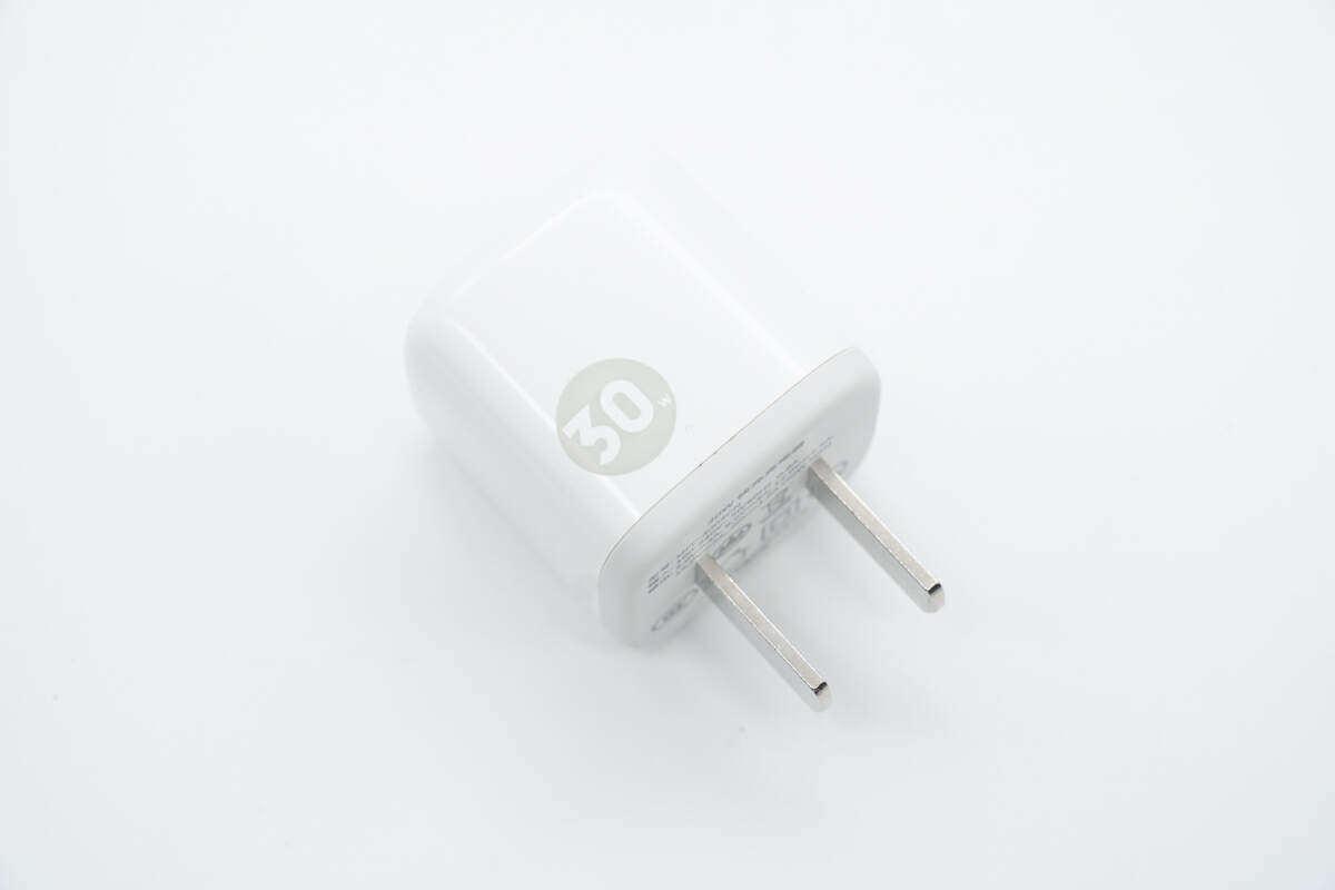 拆解报告：MOCOLL摩可30W迷你氮化镓充电器MFC-3003CN - 知乎