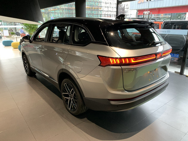 威马EX6 Plus六座版上市，补贴后售价区间为27.99万-28.88万元 - 知乎