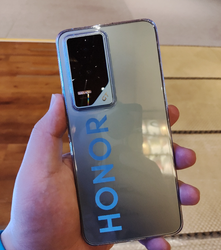 荣耀gt和荣耀magic7都有哪些亮点和槽点？哪个更值得入手？ - 知乎