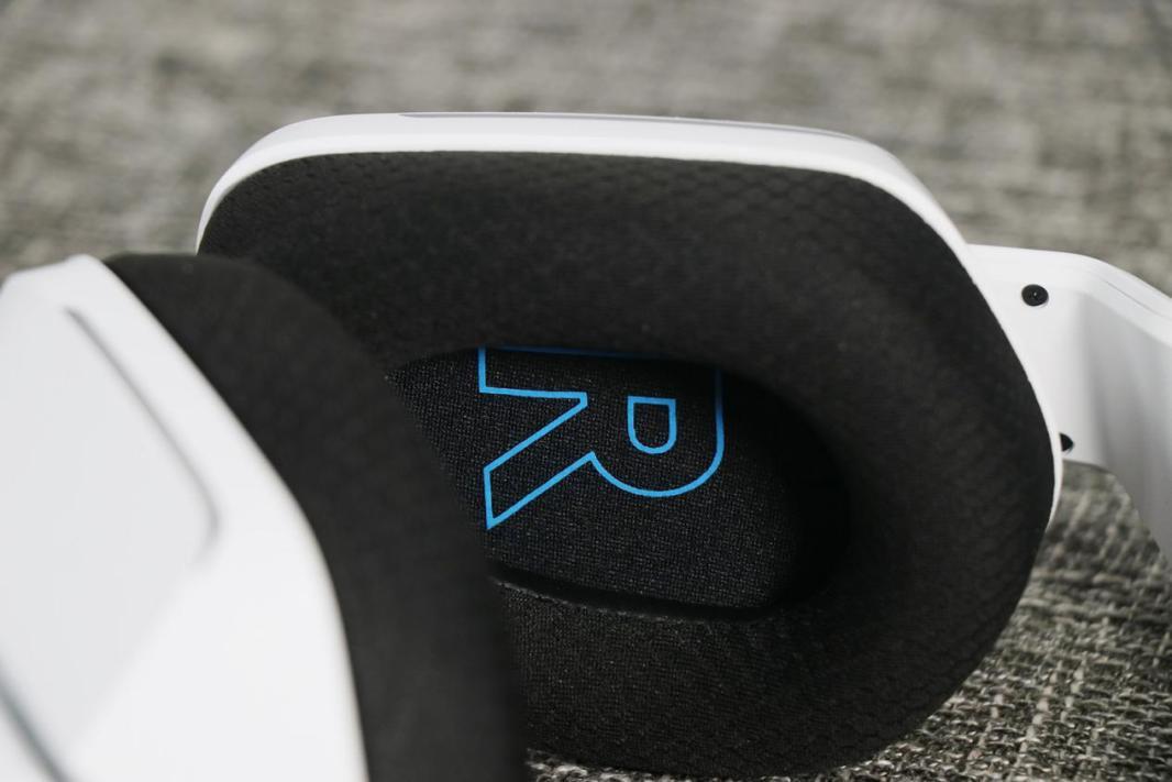 如何评价罗技G733无线游戏耳机？ - 知乎