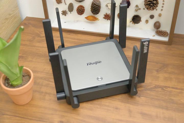 锐捷X32 PRO路由器评测：8根独立天线加持，轻松覆盖150平米大户型 - 知乎