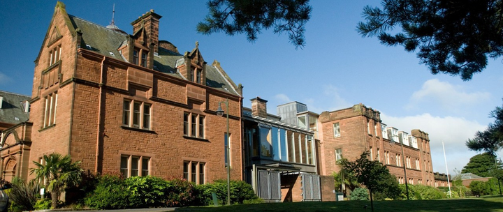 24fall入学门槛变低的QS前百院校，还真有 - 知乎