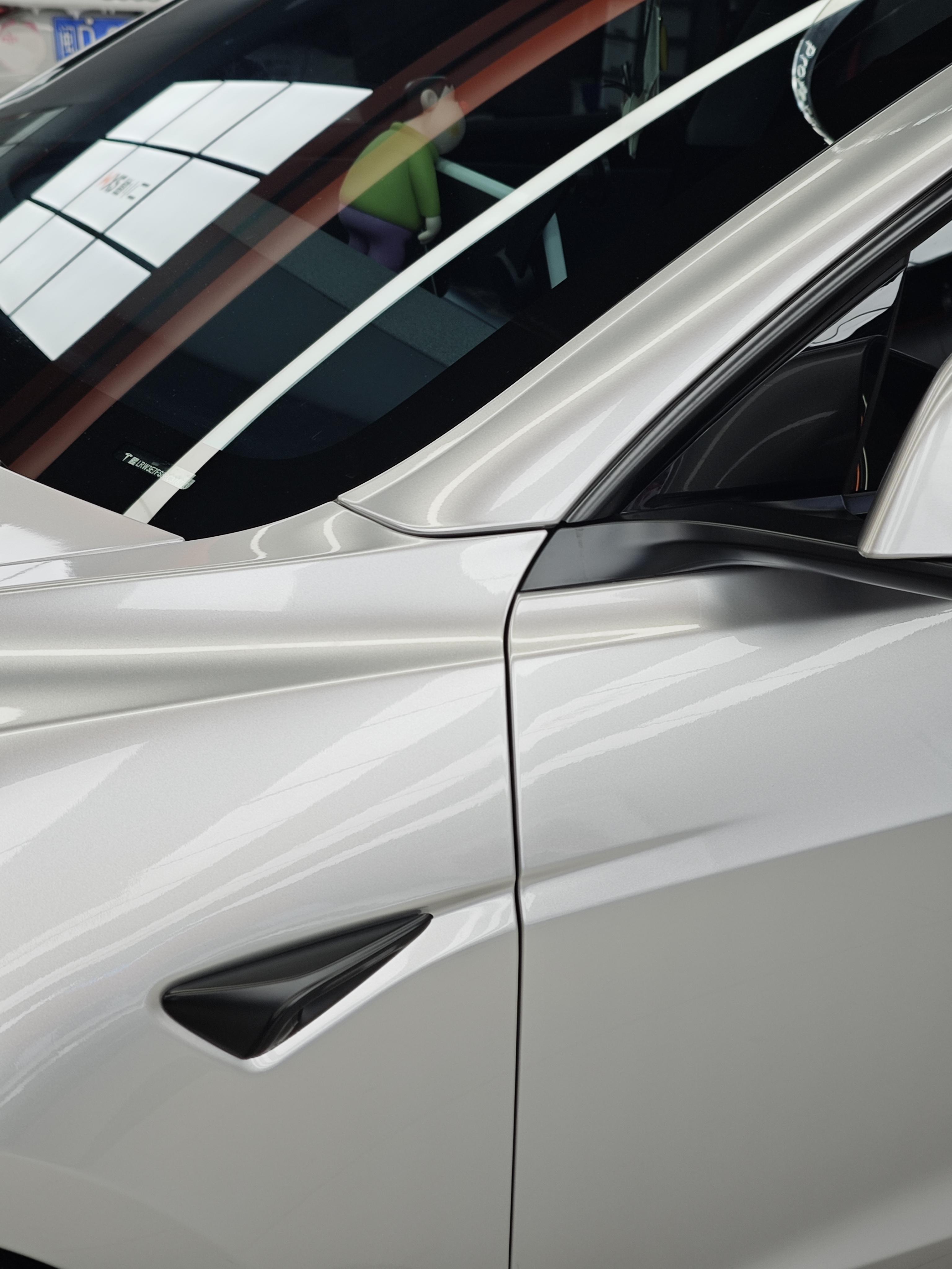 特斯拉 Model 3 GT 银：冷冽科技的流动盛宴 - 知乎