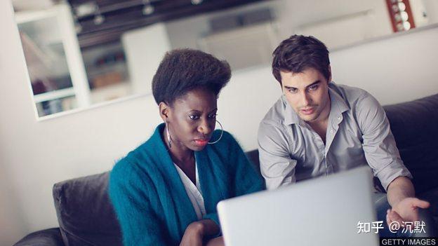 BBC英语学习：Check with, check in with, touch base 办公室里常用的商务英语词汇 - 知乎