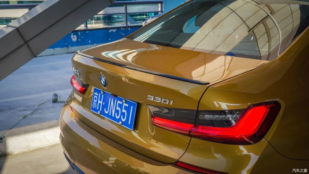 宝马330i、330Li对比试驾！加钱上高功率3系究竟值不值得？ - 知乎