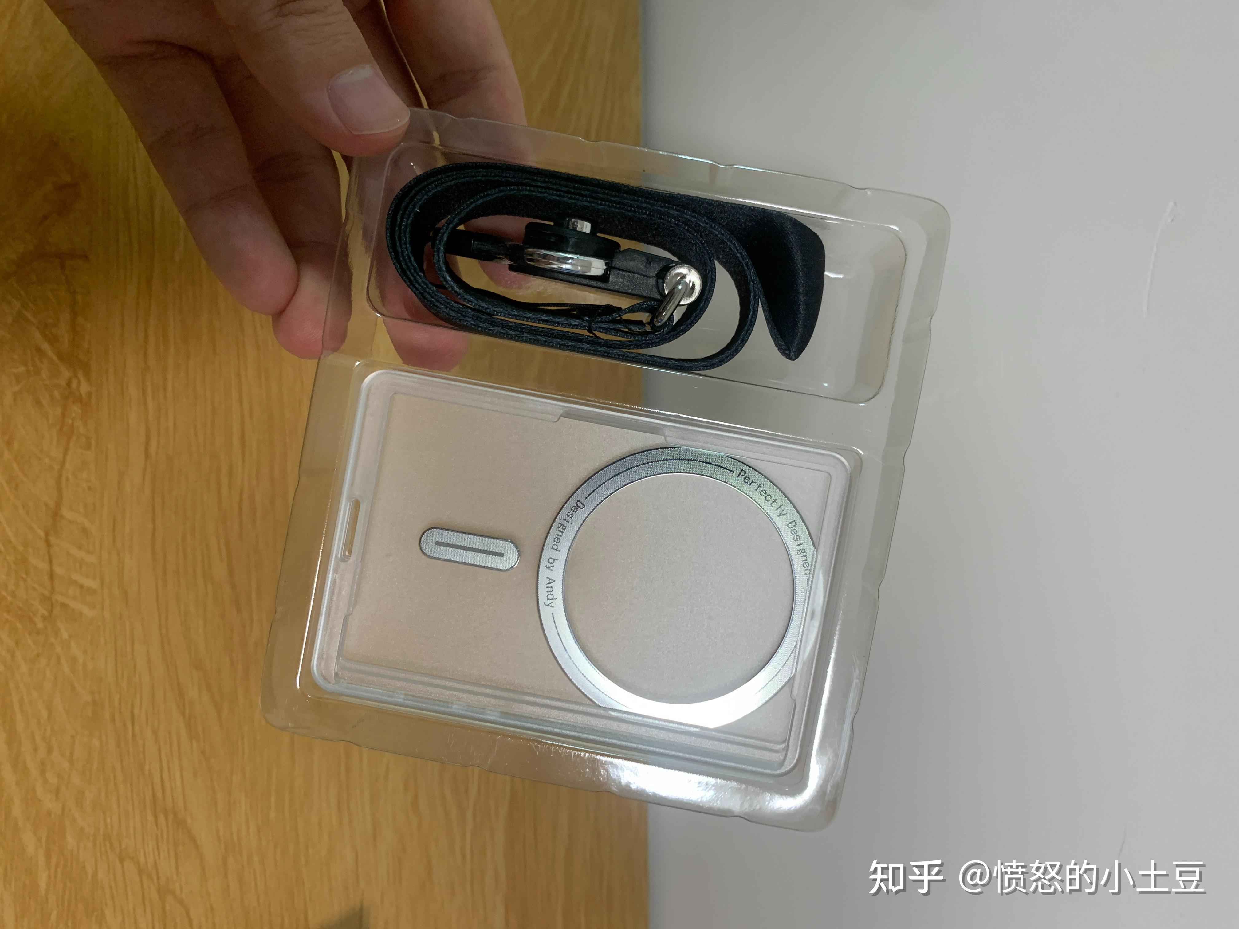 有哪些实用有趣的 MagSafe 磁吸配件让你觉得「相见恨晚」？ - 知乎
