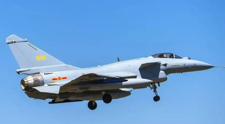 中国歼10B走出国门，与俄协同作战，精准打击目标，碾压美F16？ - 知乎