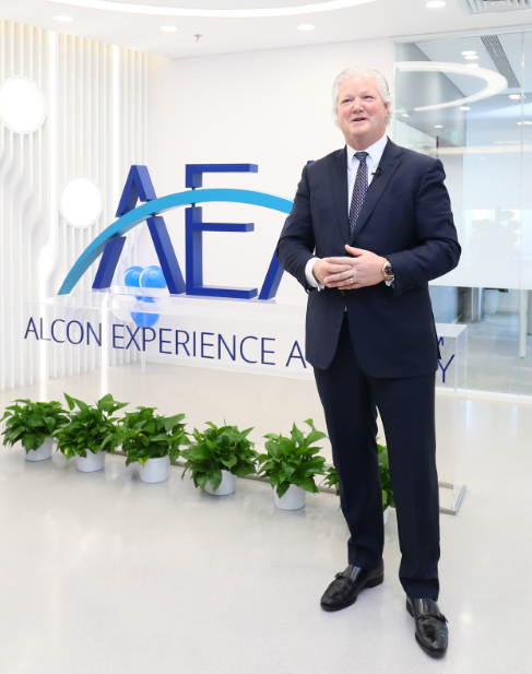爱尔康全球CEO David J. Endicott：独立上市一周年 引领行业发展 - 知乎