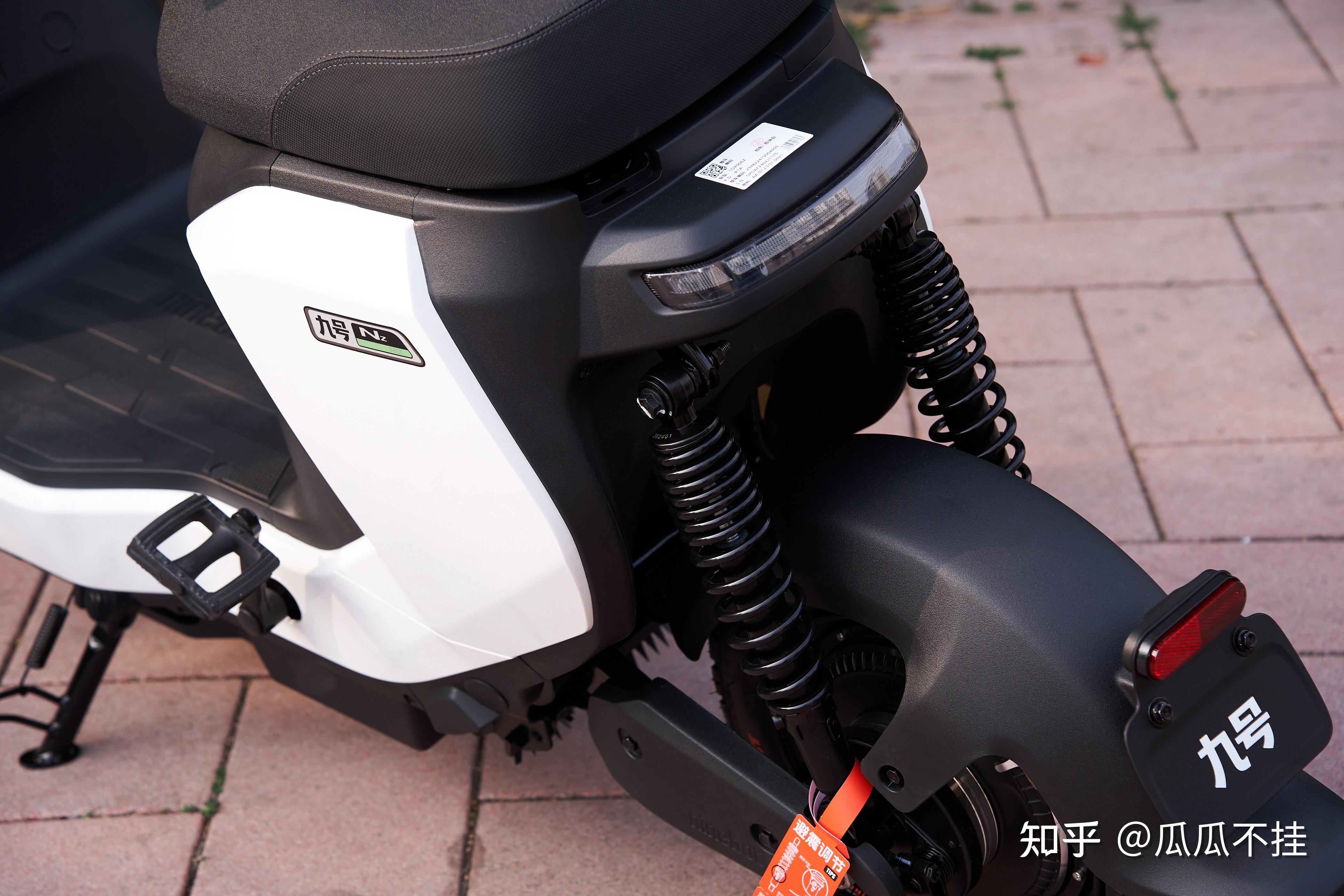 不得不吹一下九号电动Nz MIX这个430mm长的大踏板， - 知乎