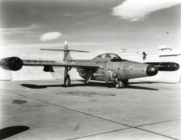 F-89战斗机，绰号“蝎子”，五十年代美国空军的虿尾红钩 - 知乎