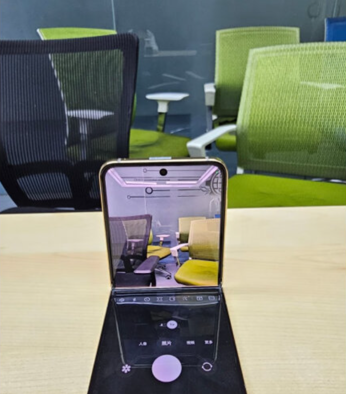 三星W24 Flip（三星w24 flip）怎么样？体验几天优缺点评测