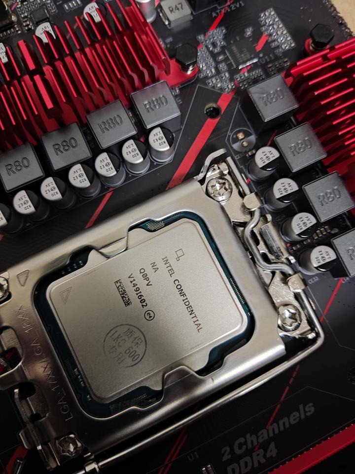 仅35W的英特尔酷睿I9-13900小皇帝处理器来了不到2000元免费显卡 - 知乎