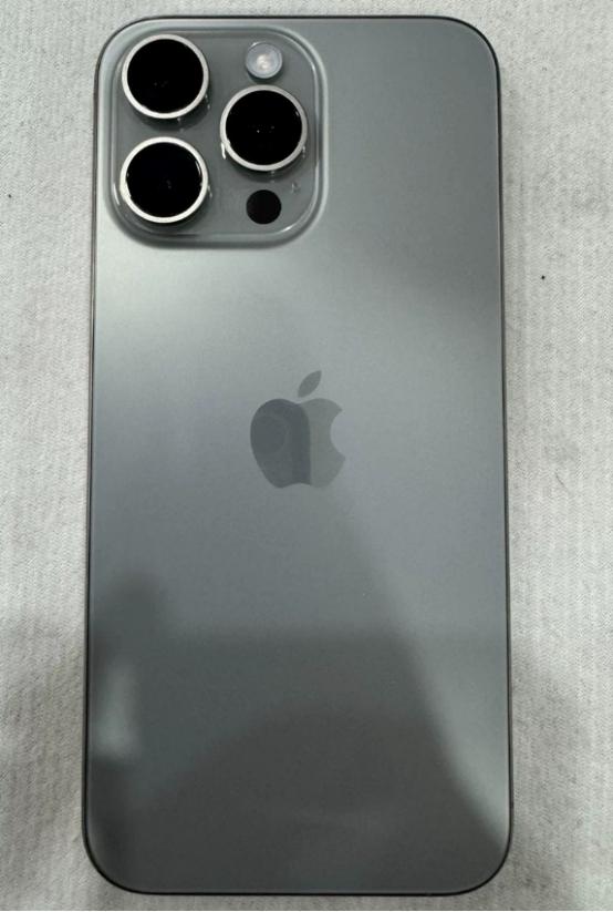 Mate60Pro和iPhone15PM极限二选一！粉丝买了iPhone15Pro Max！ - 知乎