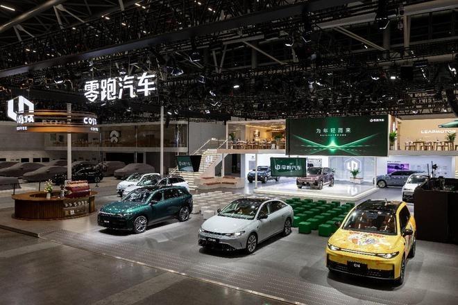 零跑全新B系列首款全球化车型B10广州车展国内首秀，将拉动零跑销量再攀高峰 - 知乎