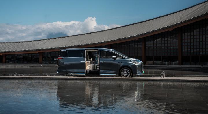 魏牌全新高山正式上市 开启MPV家庭新时代 30.98万起 - 知乎