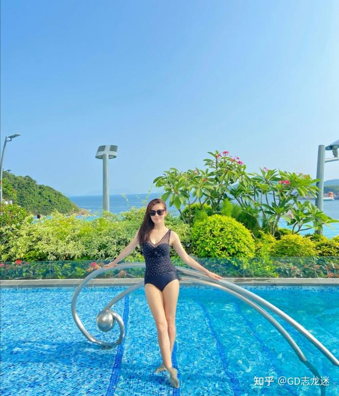 侧卧尽显好身材！TVB美女主持45岁生日，获封TVB人妻女神 - 知乎