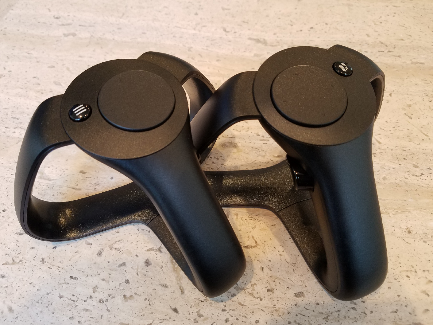 Hypereal Pano VR头显试用记 - 知乎