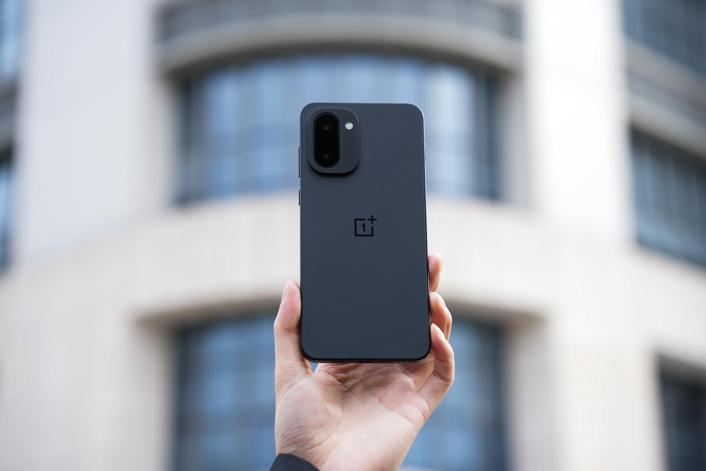 触控+散热双buff加持！一加 Ace 6T打造全场景高帧体验 - 知乎