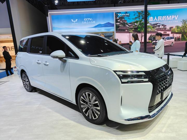 7座3动力0焦虑！五菱星光730亮相成都车展，人民的MPV再升级！ - 知乎