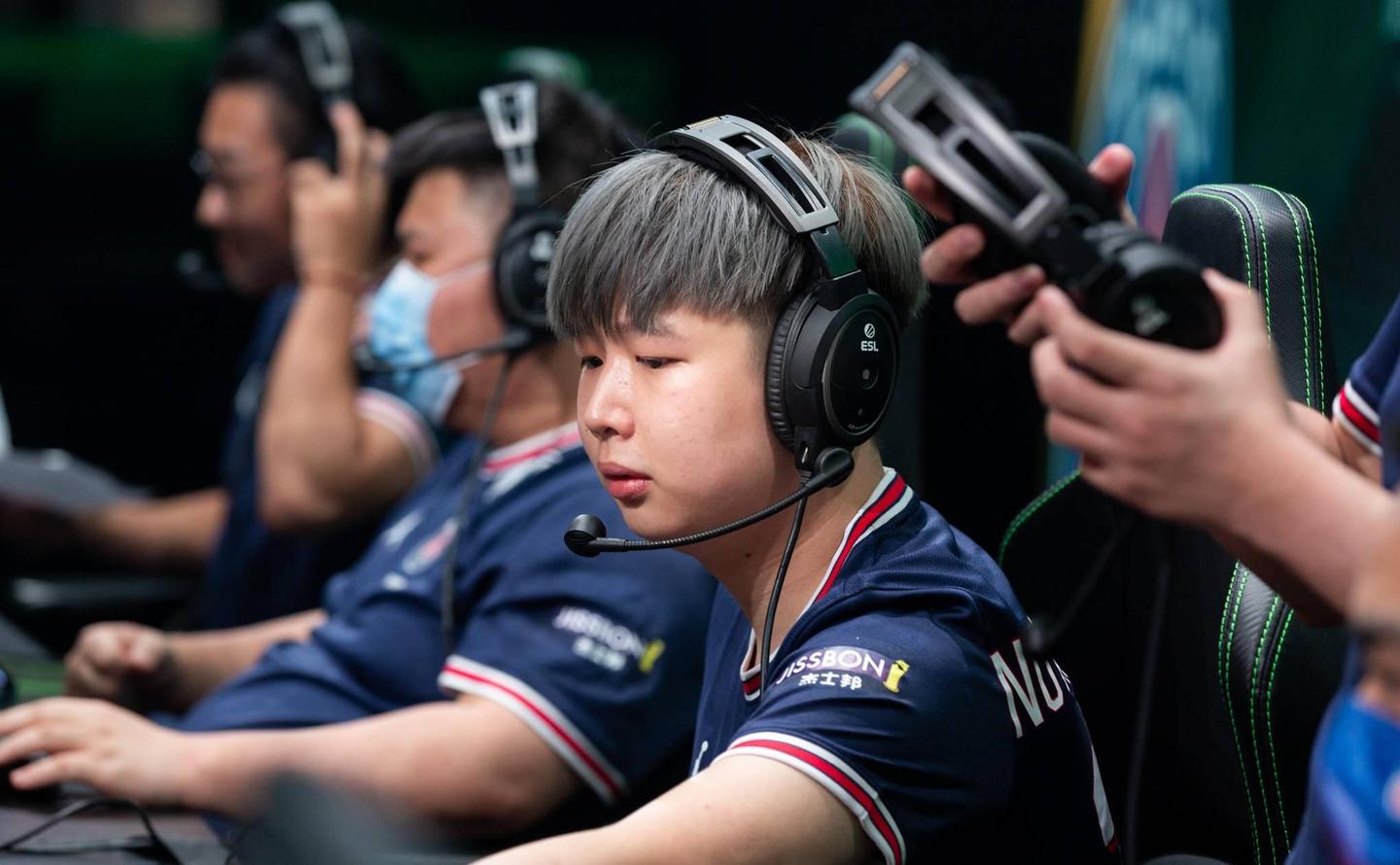 【DOTA2】LGD战队2-0击败TA，以A组头名战绩晋级淘汰赛胜者组 - 知乎