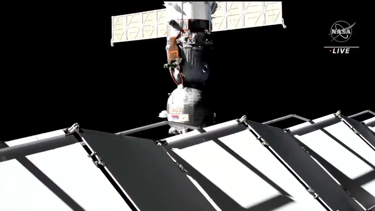 【快讯·国际航天】俄国家航天集团：“联盟MS-23”飞船完成不同舱段的移泊，顺利地完成和国际空间站的脱离与对接 - 知乎