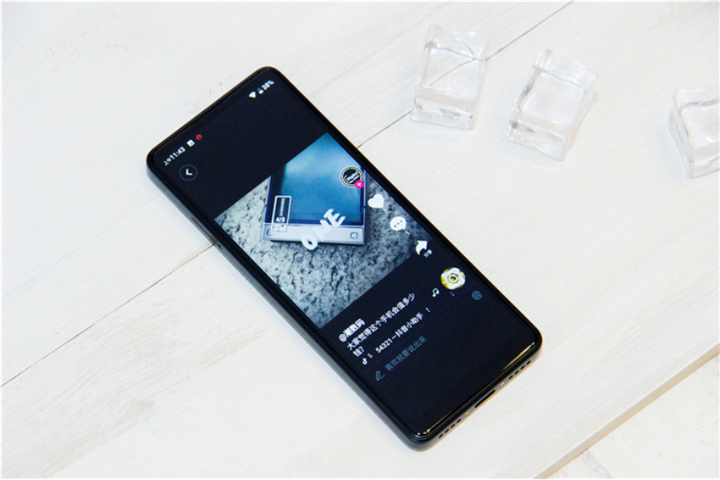 第一台智能备用手机，小米生态链多亲AI助手Qin 2体验 - 知乎