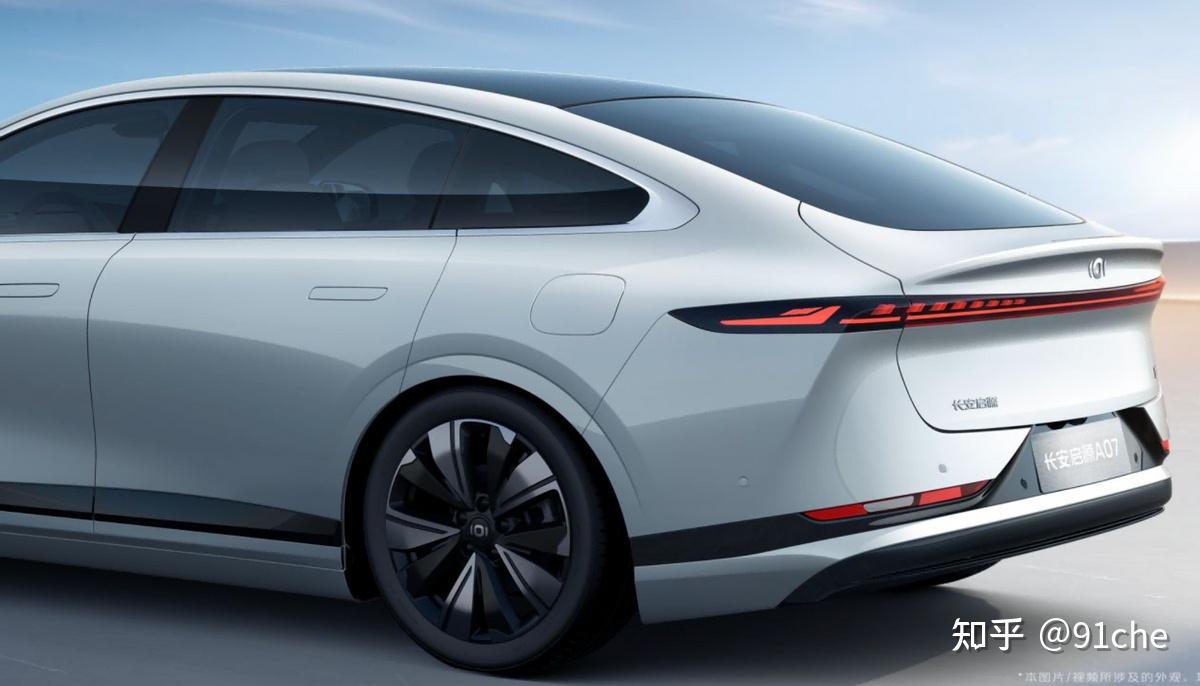 同门对决！18 万纯电轿车，深蓝SL03 还是启源 A07？ - 知乎