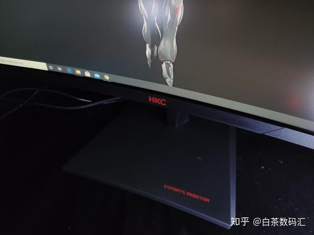 HKC-GF40开箱轻体验：自带物理外挂，千元不到144高刷显示器 - 知乎