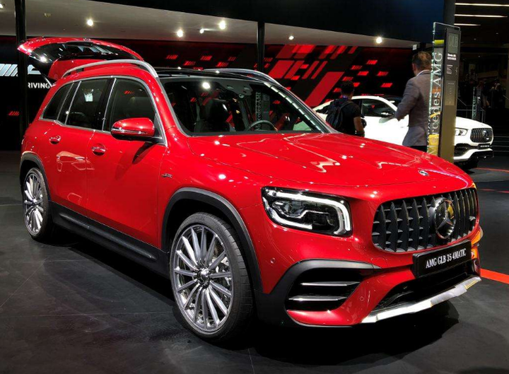 2.0T动力5.2秒破百，AMG GLB 35终于国产，网友：报价让我死心 - 知乎