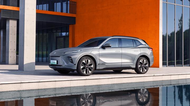 别克ELECTRA E5新增先锋版车型 售价16.99万元 - 知乎