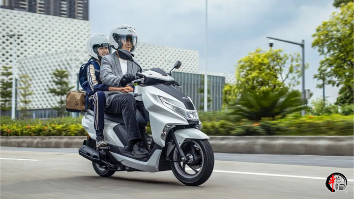 新车｜9990元起，舒适通勤大尺寸，五羊本田NCR125 - 知乎