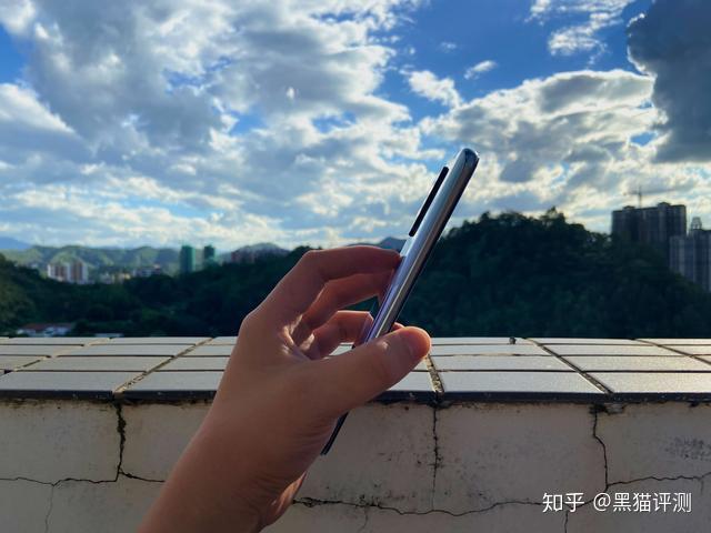 暴力解锁100%性能！90Hz+麒麟820+180Hz，荣耀X10全面评测 - 知乎