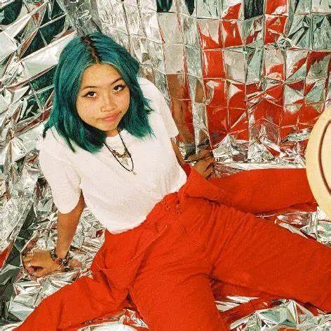 被学校开除未必是件坏事：beabadoobee - 知乎