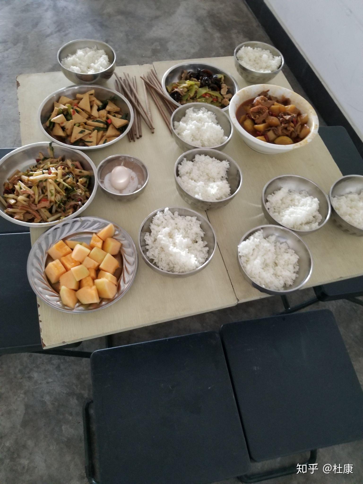 部队伙食如何？ - 知乎