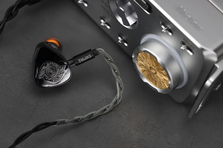 一场盛大的耳边狂欢——Empire Ears Raven「渡鸦」 - 知乎