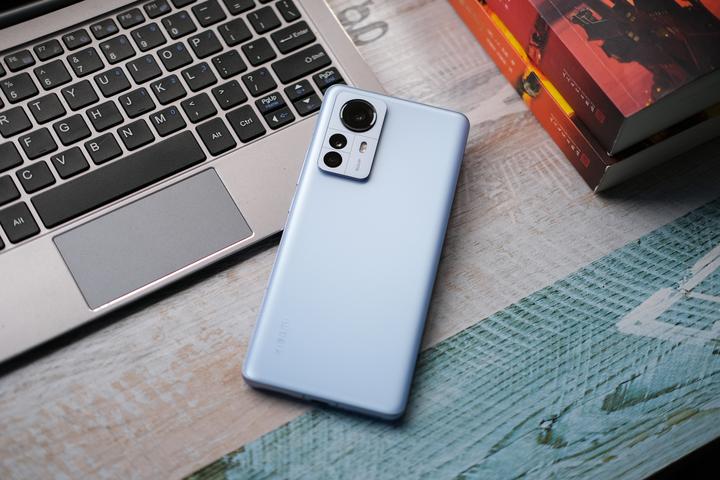 米粉快来捡漏！小米高端旗舰售价跌至谷底，2K屏+120W快充+IP68 - 知乎