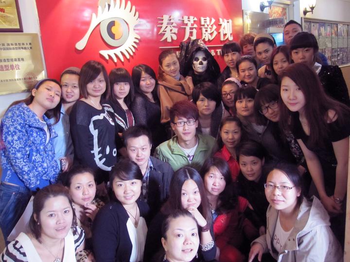 春节期间学影视化妆的三种途径 知乎