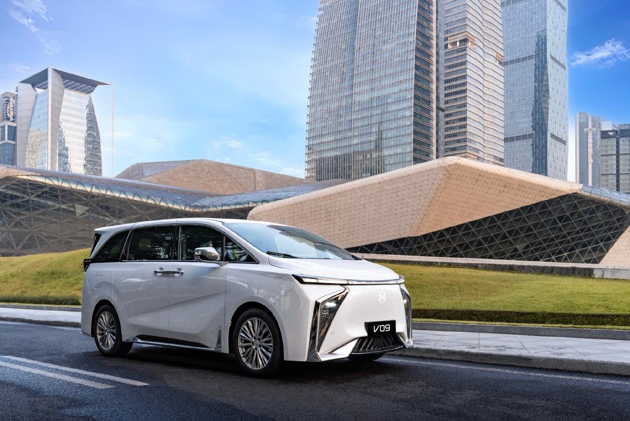 小鹏X9与合创V09：豪华纯电MPV的巅峰对决 - 知乎