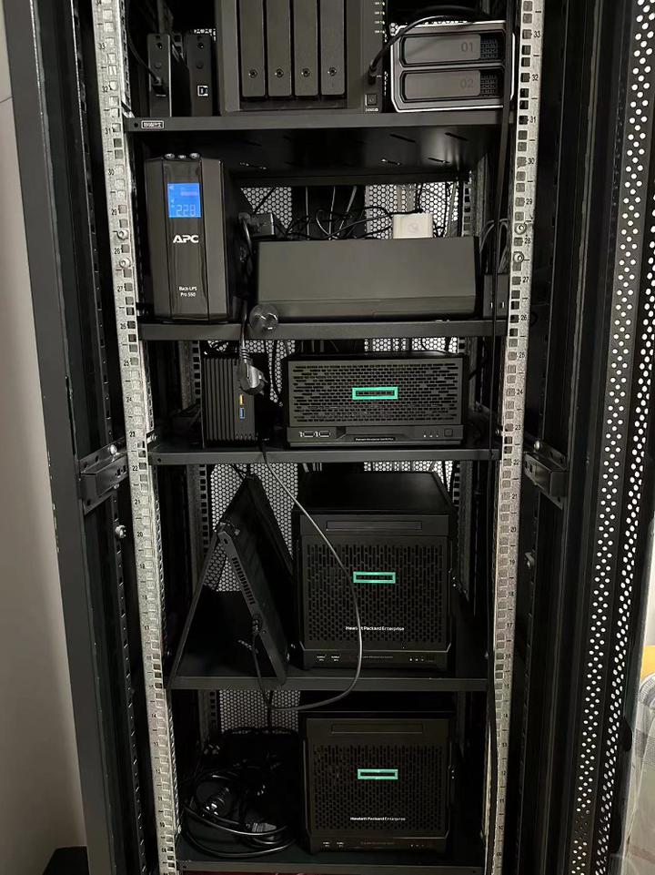 省心和颜值兼顾的 HomeLab 设备：HPE MicroServer Gen10 Plus v2（一） - 知乎