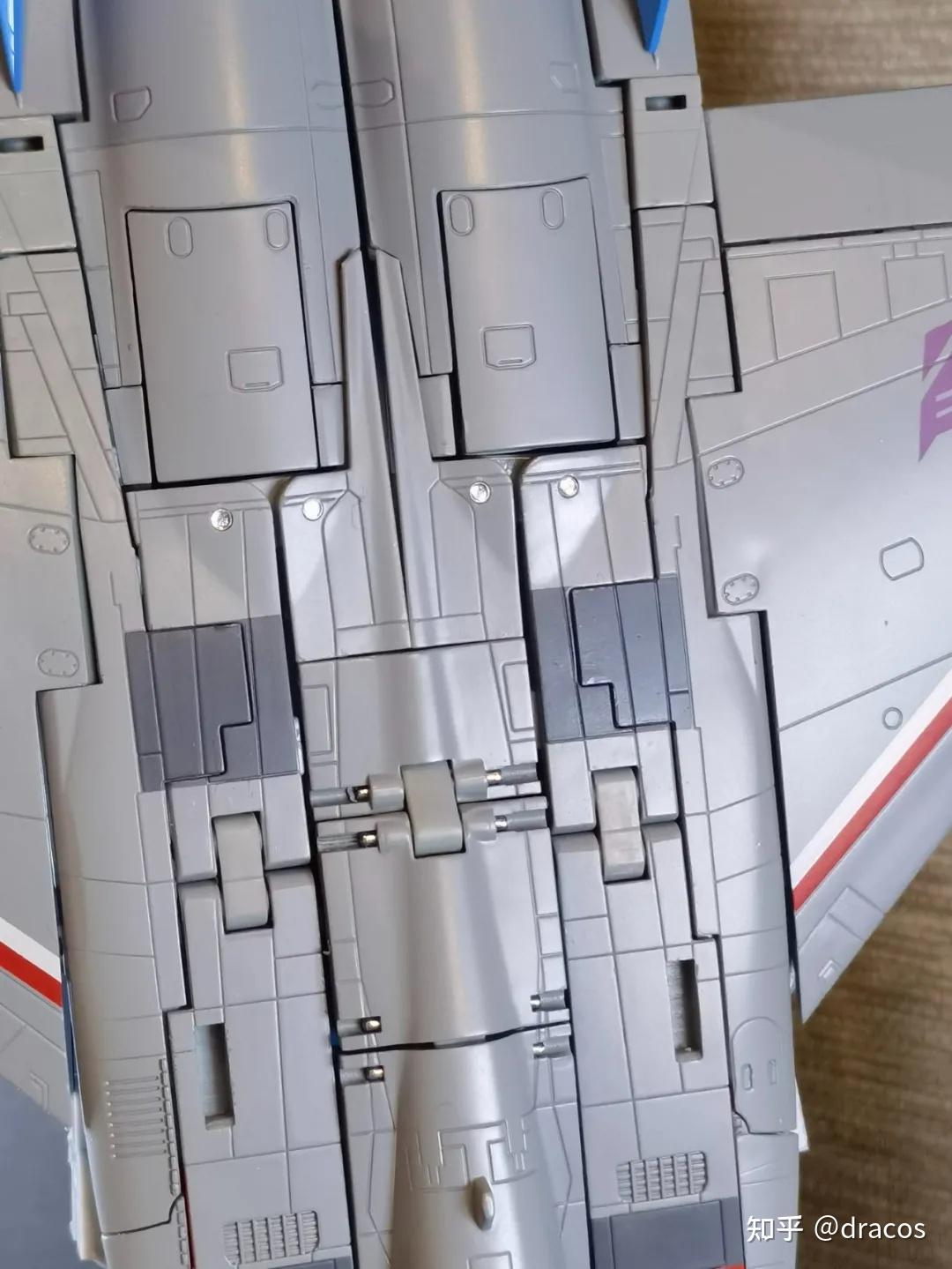 可能是今年最重磅的变形金刚——MP52红蜘蛛开箱 - 知乎